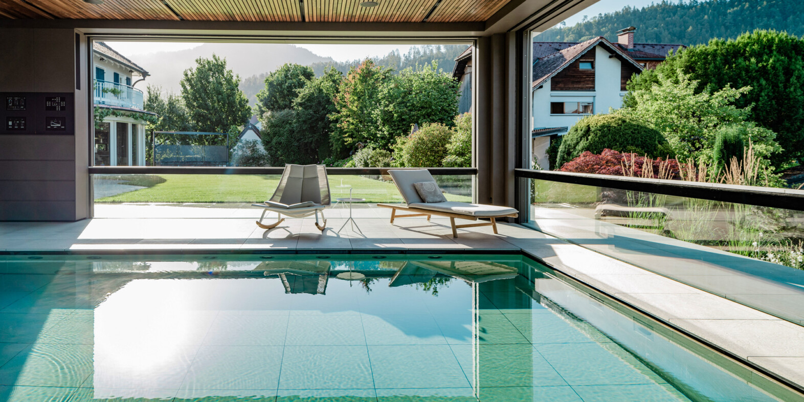 air-lux products: Sliding windows, pivot doors, descending windows ...